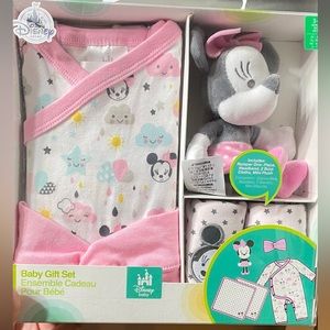 Disney | Matching Sets | Cute Disney Store Baby Disney Gift Set | Poshmark